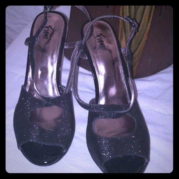 FIONI Clothing | Shoes | Fini Black Women Sandal | Poshmark